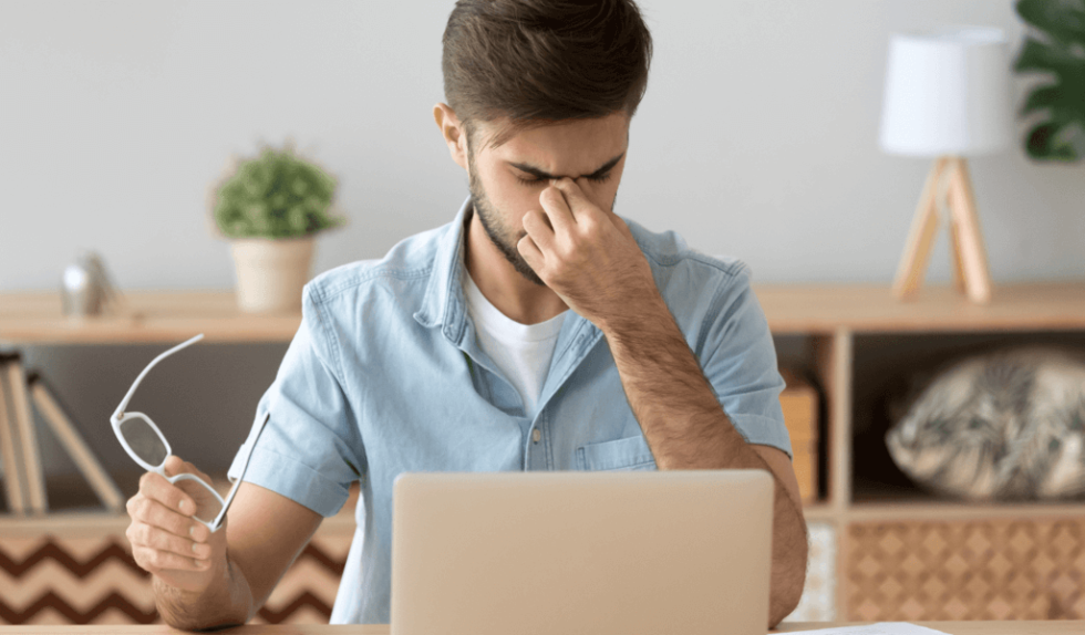 ¿Cómo evitar fatiga visual por el uso de pantallas virtuales?